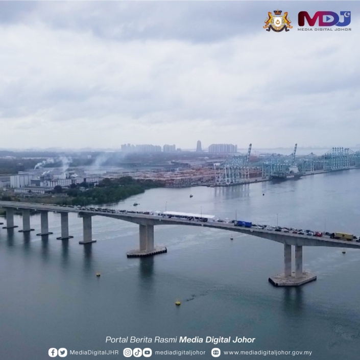 DARI PERAHU LAYAR KE JAMBATAN MODEN - MEDIA DIGITAL JOHOR