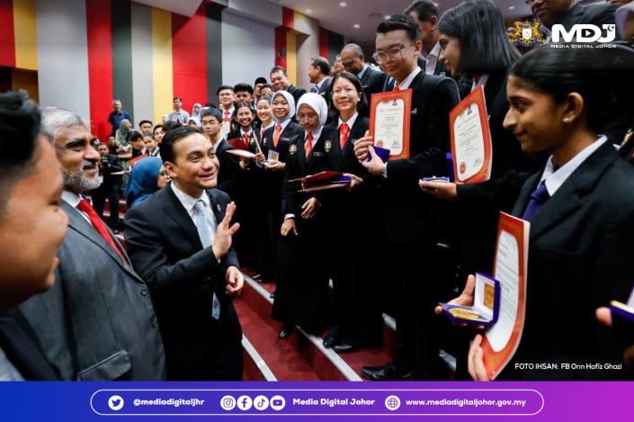 JSLC TERUS MENJADI PENTAS CUNGKIL BAKAT MUDA JOHOR: MB - MEDIA DIGITAL ...