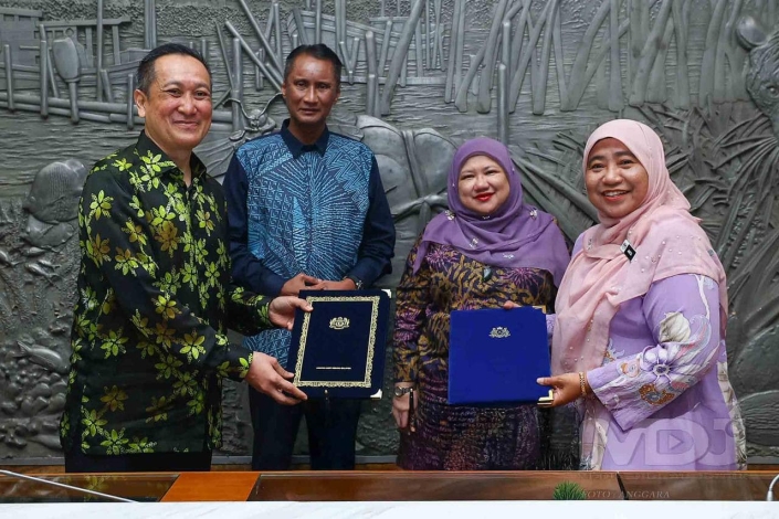 AKADEMI PERKHIDMATAN TADBIR NEGERI JOHOR, AKADEMI AUDIT NEGARA METERAI ...